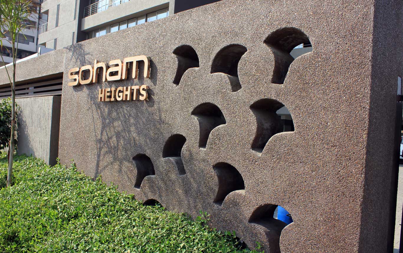 FreeForm | Stonecrete—Exposed Aggregate Plaster | Grit Wash Plaster ...